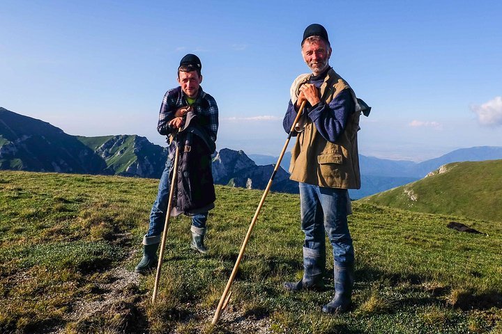 Traditional Mountain Villages: Magura & Pestera, Romania - Visit ...